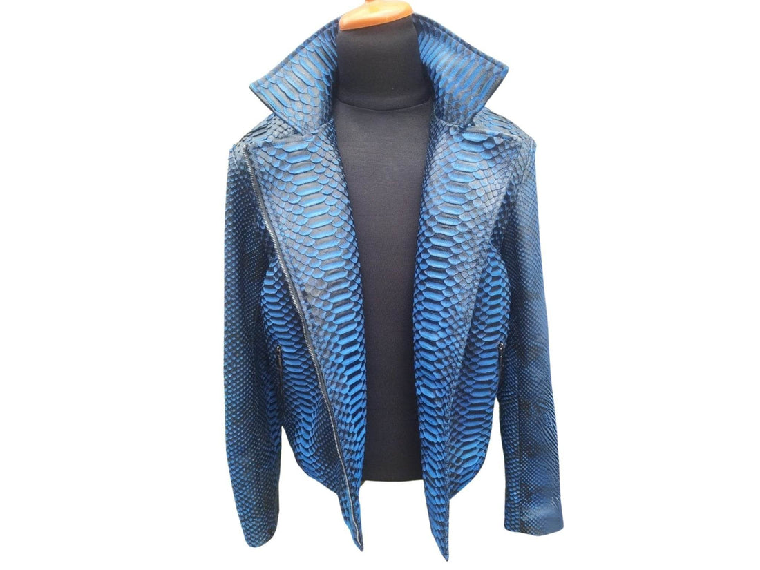 How should you wear a python leather jacket? - Python Jacket by LFM