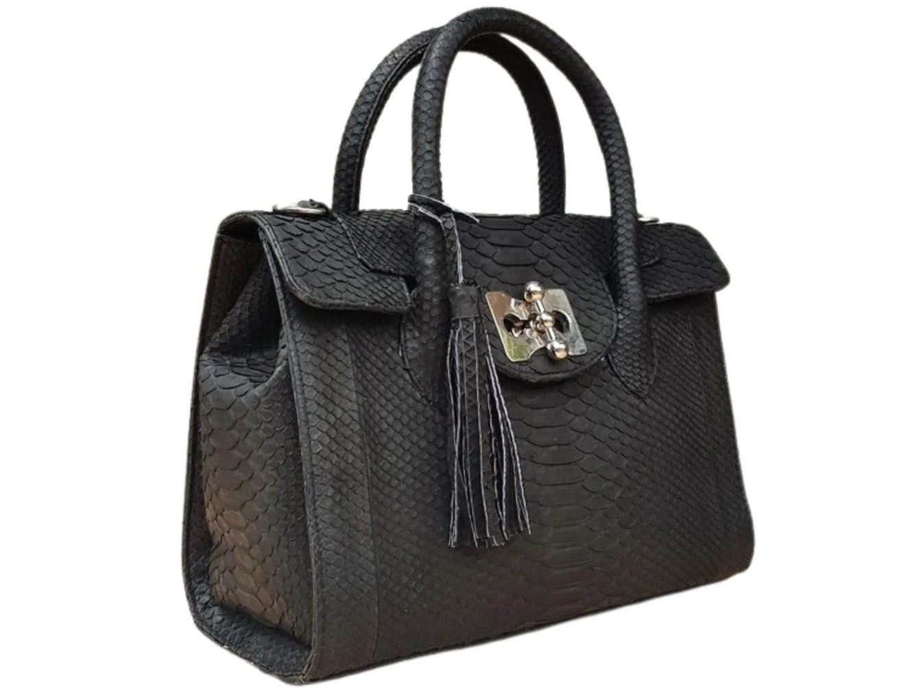 Unveiling the Secrets: A Guide to Authentic Snakeskin Leather